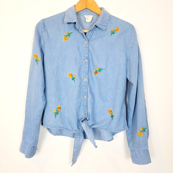 harper heritage | Tops | Harper Heritage Embroidered Flowers Chambray ...